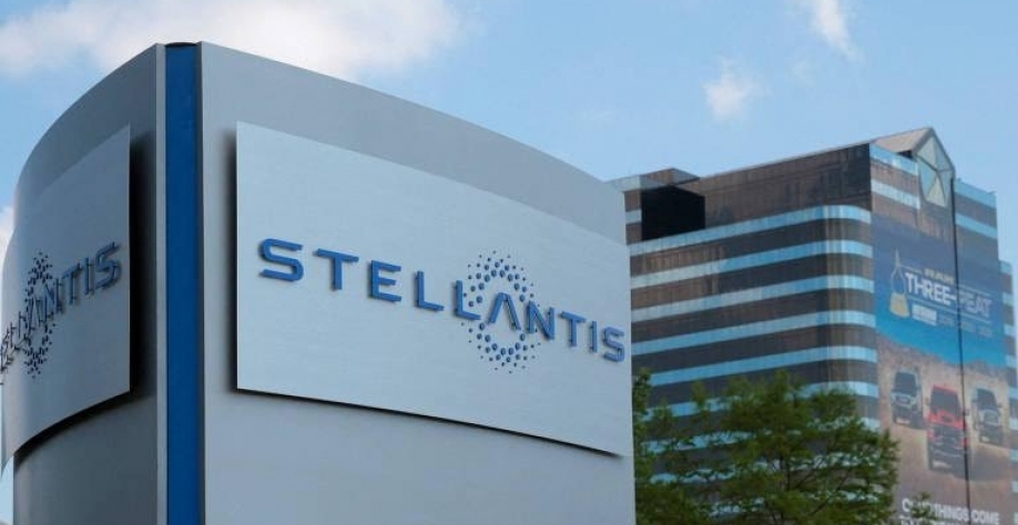 Stellantis estuda produzir carro híbrido a etanol no Brasil | Brasilagro